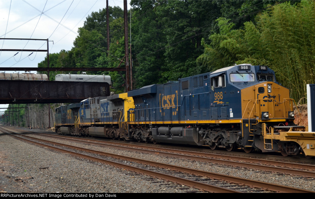 CSX ES44AH 988 trails on Q034-13